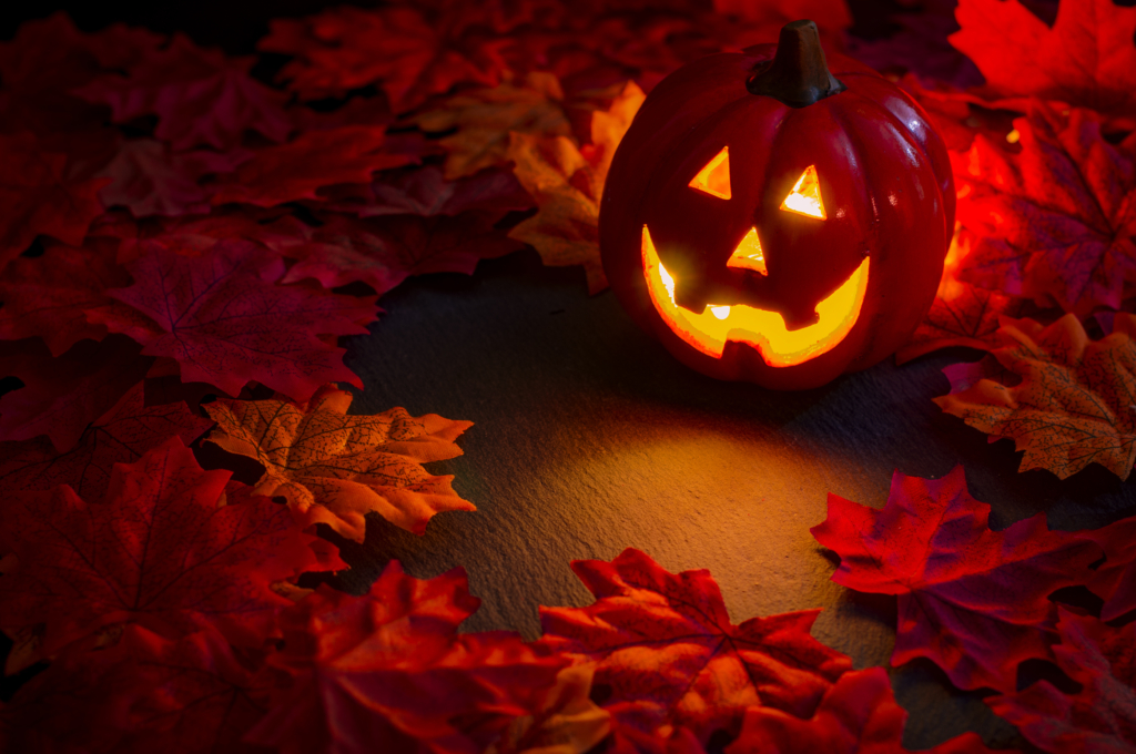 Beware of zombie contracts: A terrifying tale of auto-renewals - Agiloft